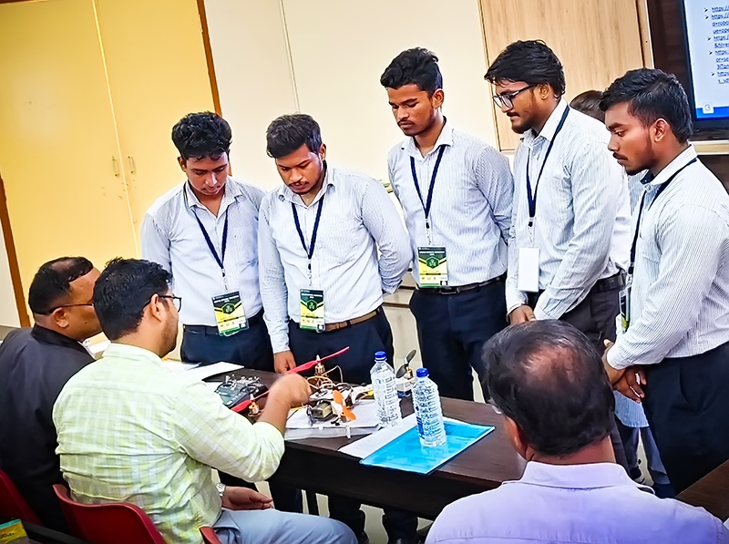 The School of Engineering & Technology successfully organized the DRIEMS Internal Hackathon 2024 ...